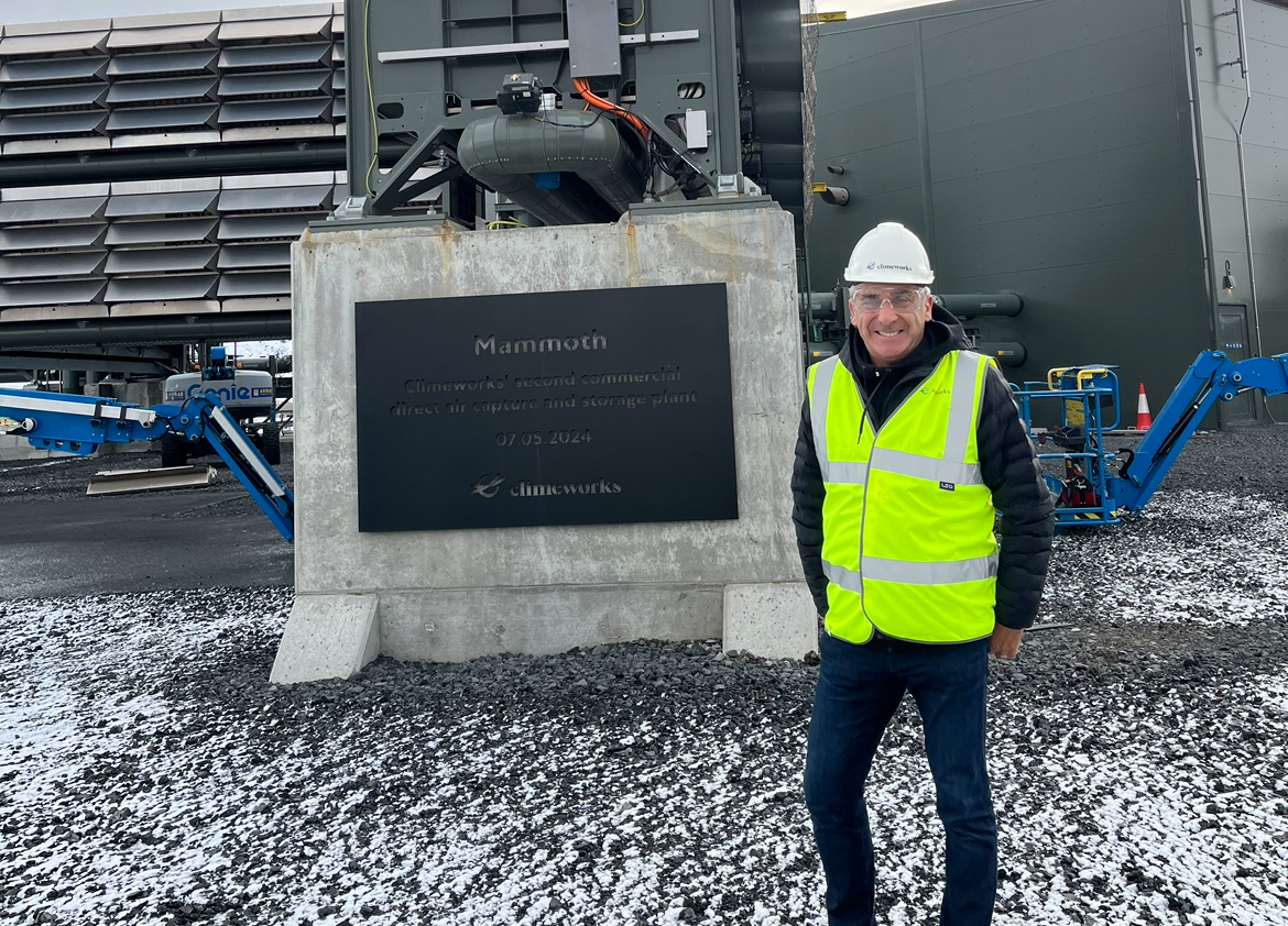 Visiting Mammoth ... the world's largest carbon direct air capture and ...